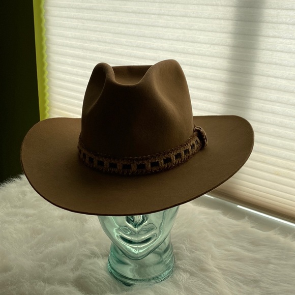 Resistol | Accessories | Vintage Resistol In Like New Condition Round ...